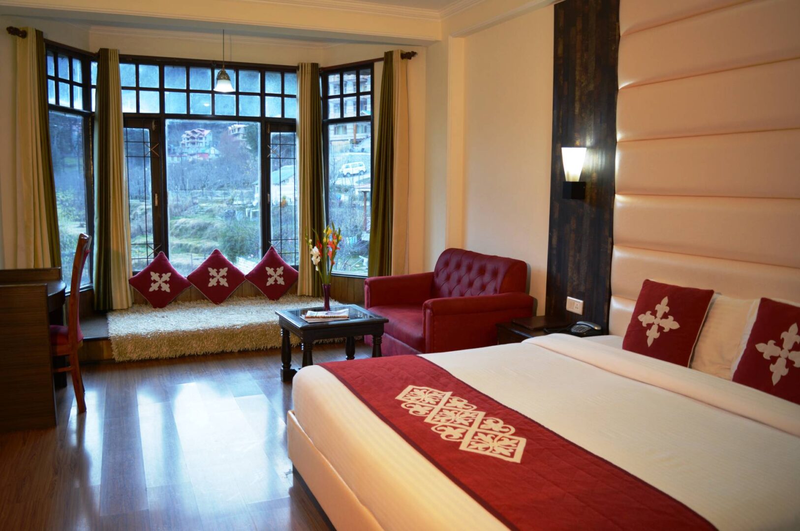 Manali Hotels , Hotels in Manali ,& Kullu Manali Hotels, Honeymoon ...